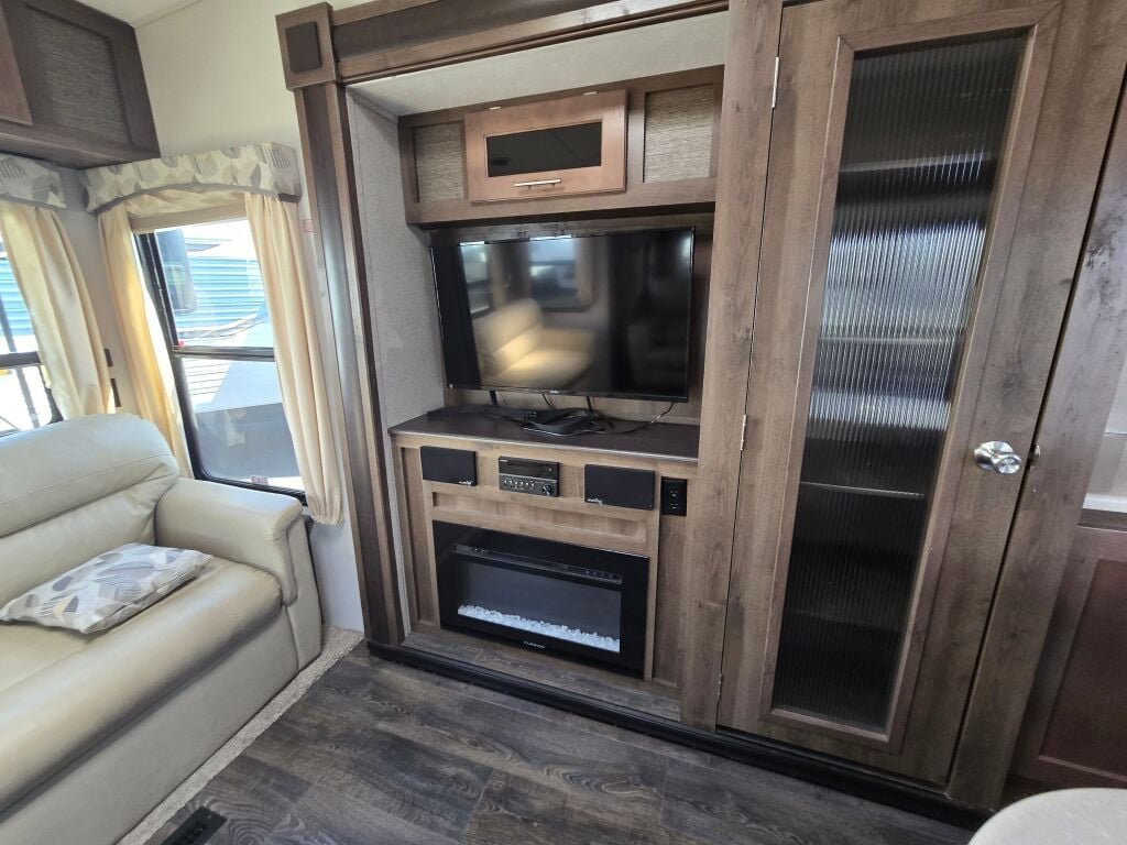 2020 Forest River Wildcat Maxx 295 RSX - Lone Star Storage And trailers