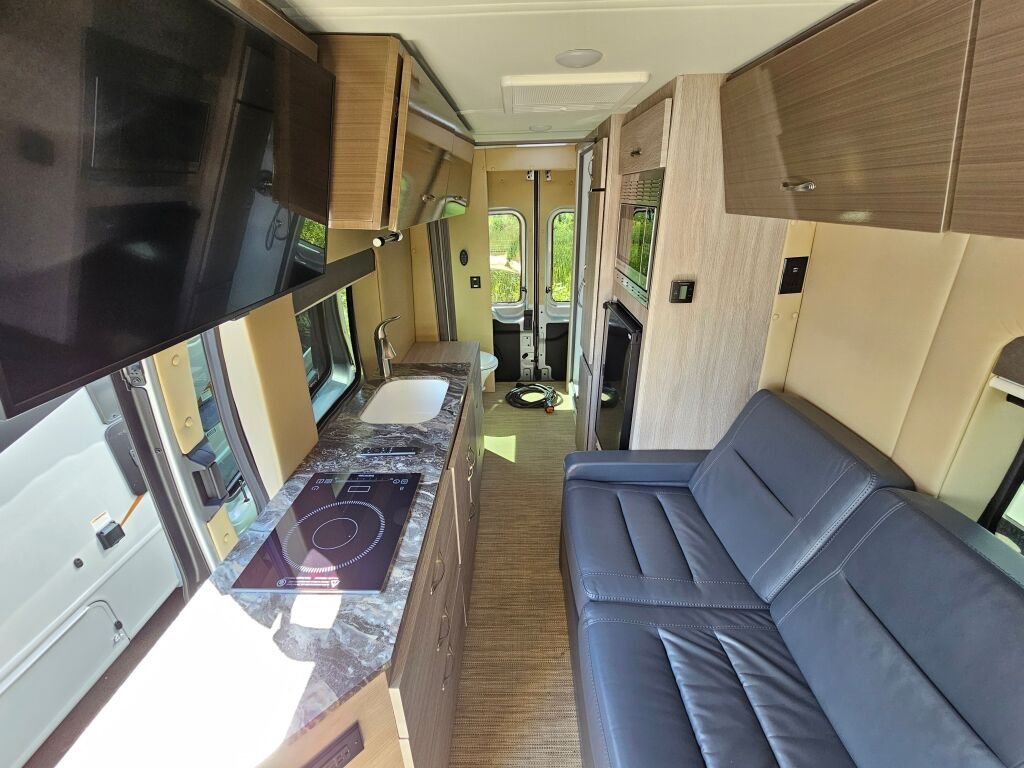 2022 Chinook Bayside SS - Lone Star Storage And trailers