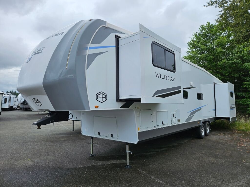 2025 Forest River Wildcat 35FL - Lone Star Storage And trailers